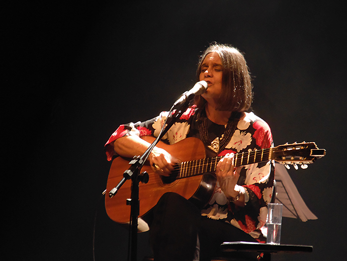 SECULT - Joyce Moreno apresenta o seu novo disco no Teatro Carlos Gomes